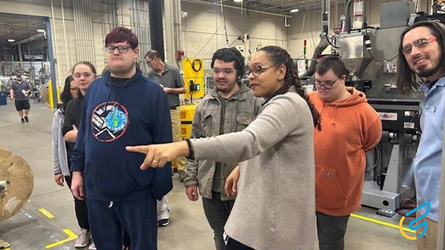 David Prouty PACE Students Visit Mercury Wire
